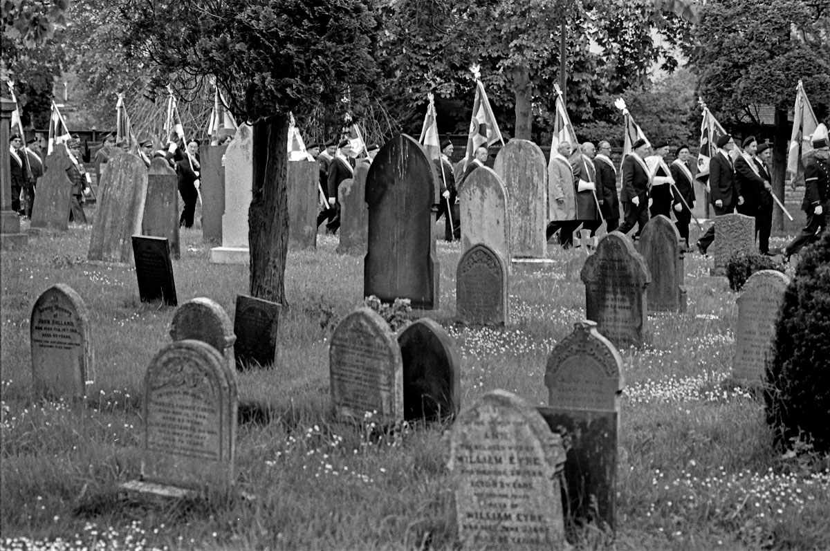 Newark Cemetery | Czesław Siegieda Documentary Photographer
